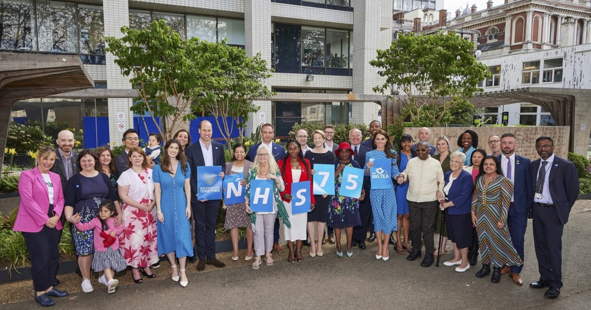 Awyr Las | Hospital Clinician from North Wales honoured by Prince and…